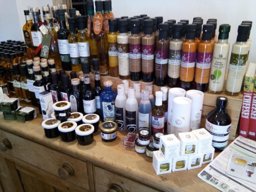 Oxford Food & Drink Tasting & Sightseeing Guided Tour - FAQs