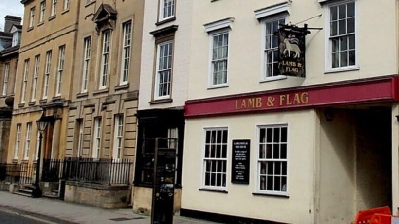 Oxford: Historic Pubs & Taverns Guided Walking Tour - A Closer Look at the Tour Itinerary