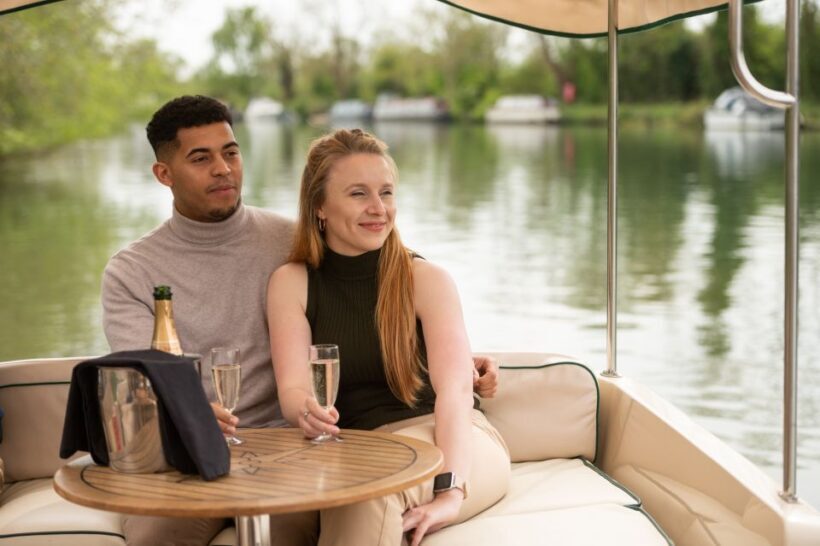 Oxford: River Cruise and 6-Course Tasting at The Folly - An Introduction to the Experience