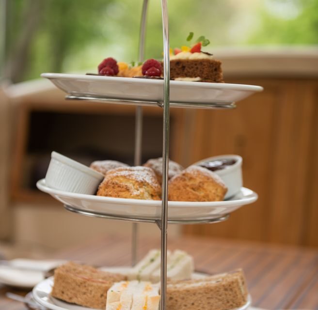 Oxford: Sightseeing River Cruise with Afternoon Tea - Who Will Enjoy This Experience?