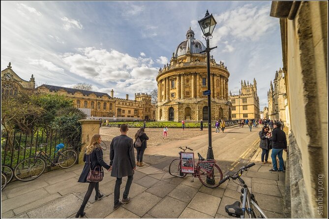 Oxford Walking Tour - Discover its University and Traditions - Authentic Experiences and Traveler Insights