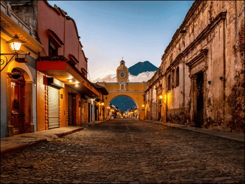 Package 4 days Antigua, Pacaya and Atitlán - An In-Depth Look at the 4-Day Guatemala Adventure