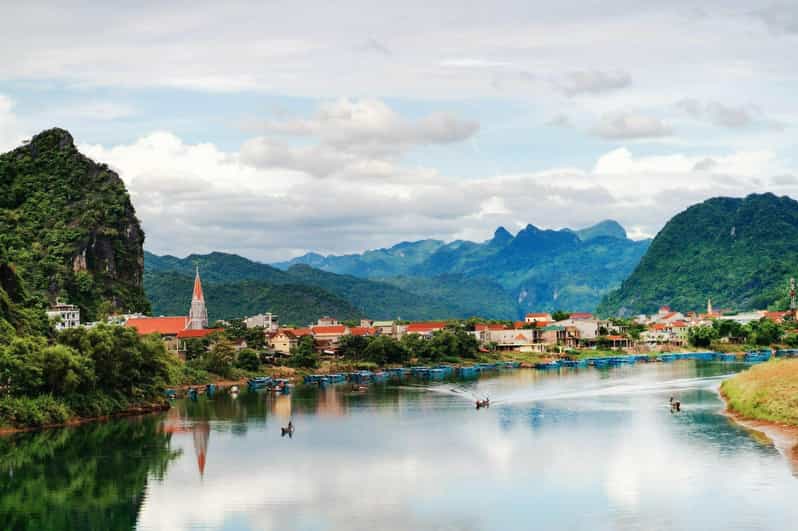 PACKAGE PHONG NHA 2 DAY 1 NIGHT (GROUP TOUR) FROM DONG HOI - Activities and Adventure Level