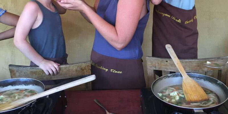 packages cooking class and romantic dinner in a local home - Who Should Consider This Experience?