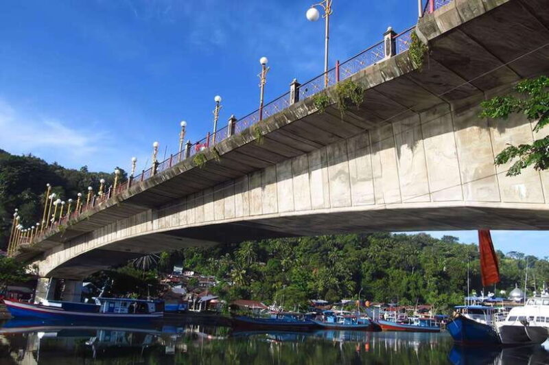 Padang : 3 Days Exploring Iconic Place of Padang - Transportation, Guides, and Value
