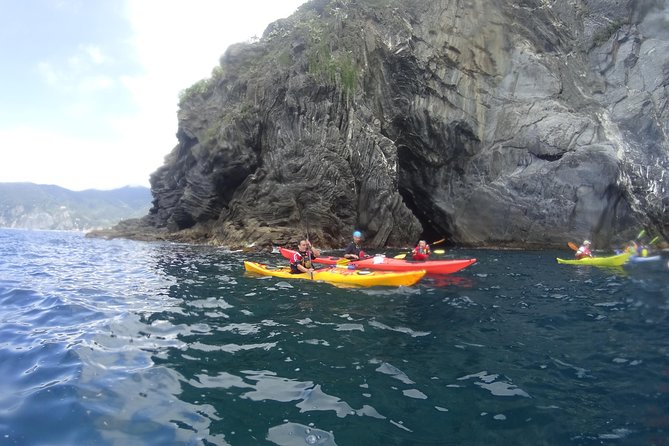 Paddle Along the Cinque Terre - Engaging With Expert Guides