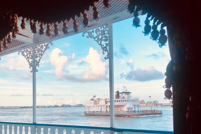 Paddlewheeler Creole Queen Historic Mississippi River Cruise - Meeting Point and Accessibility Features