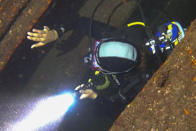 PADI Advanced Open Water Diver Course (AOWD) - Included Features