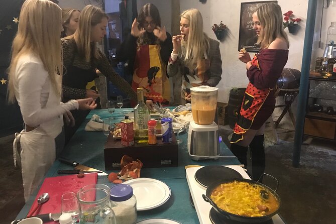 Paella and Salmorejo 2-Hour Cooking Class in Córdoba - Class Experience and Highlights