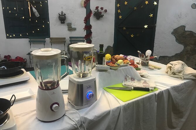 Paella and Salmorejo 2-Hour Cooking Class in Córdoba - Location and Meeting Point