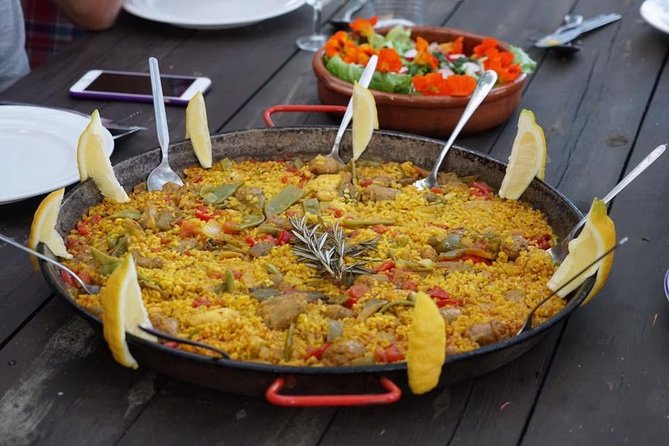 Paella & Arroz Course in the Breathtaking Montes De Malaga - Location and Accessibility