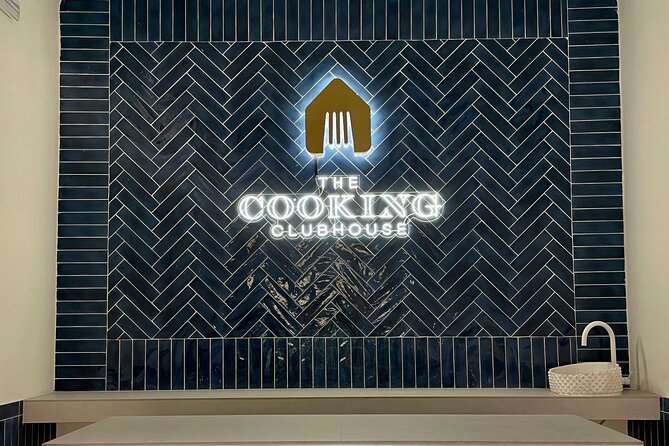 Paella Cooking Class in Madrid with Bottomless Wine Pairing - Authenticity, Atmosphere, and Reviews