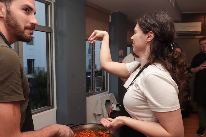 Paella Workshop With Bottomless Sangria in Central Madrid - Knowledgeable Chefs and Historical Context