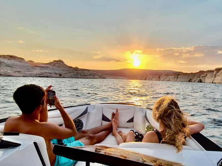 Page: Antelope Canyon Boat Tour with Lake Powell & Glen Dam - Key Points