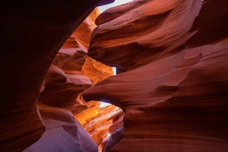 Page: Lower Antelope Canyon Walking Tour with Navajo Guide - Practical Details and Tips