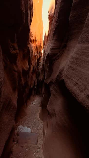 Page: Wind Castle Canyon Tour with Navajo Guide - Key Points