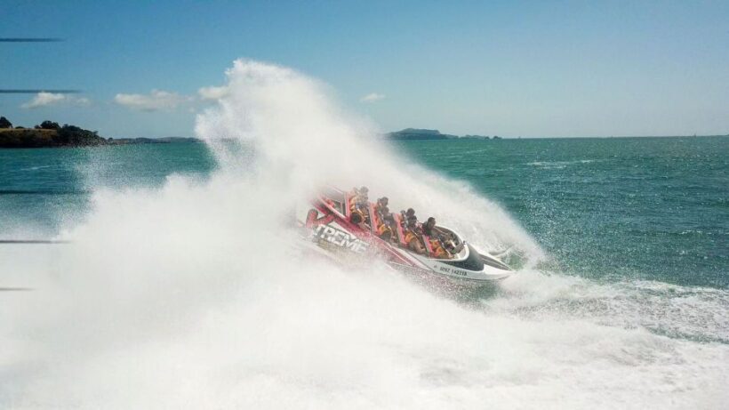 Paihia: Bay of Islands 30-minute Adventure Jet Boat Trip - Key Points