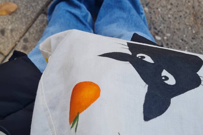 Painting on Tote Bags Workshop with Welcome Drink - Introduction