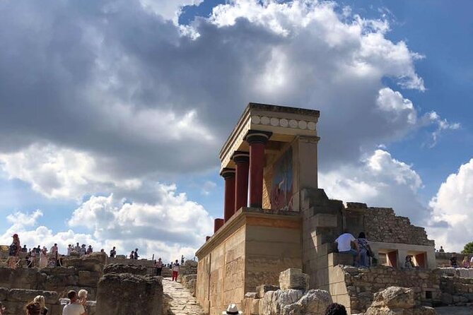 Palace of Knossos Small Group VIP Tour - The Sum Up