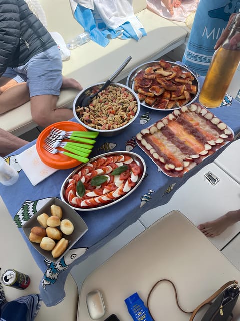 Palau: Daily Boat Tour to La Maddalena Archipelago - Accessibility and Practical Details