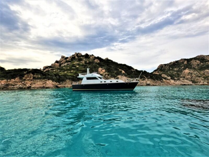 Palau: La Maddalena Archipelago Motorboat Tour with Lunch - Key Points: