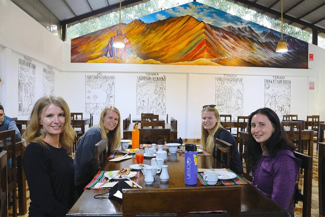 Palccoyo Rainbow Mountain Tour - Full Day Tour (Group Service) - Pickup and Meeting Details