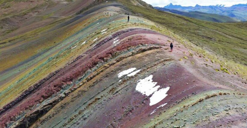 Palcoyo colored mountain hike + stone forests - Introduction: A Colorful Day in the Andes