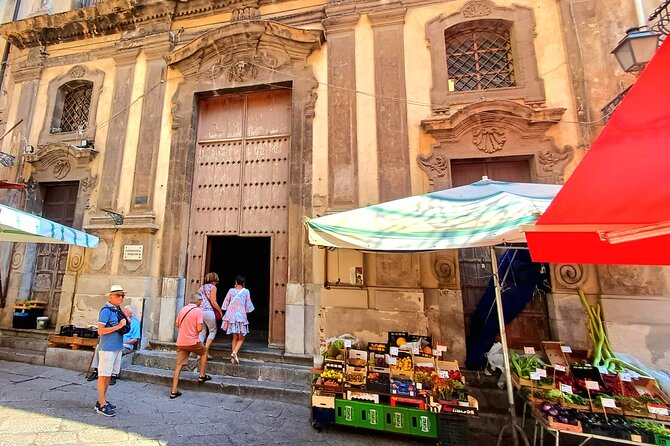 Palermo, a Tour of Unique Monuments and Colorful Markets - Taking in the Colorful Vucciria Market
