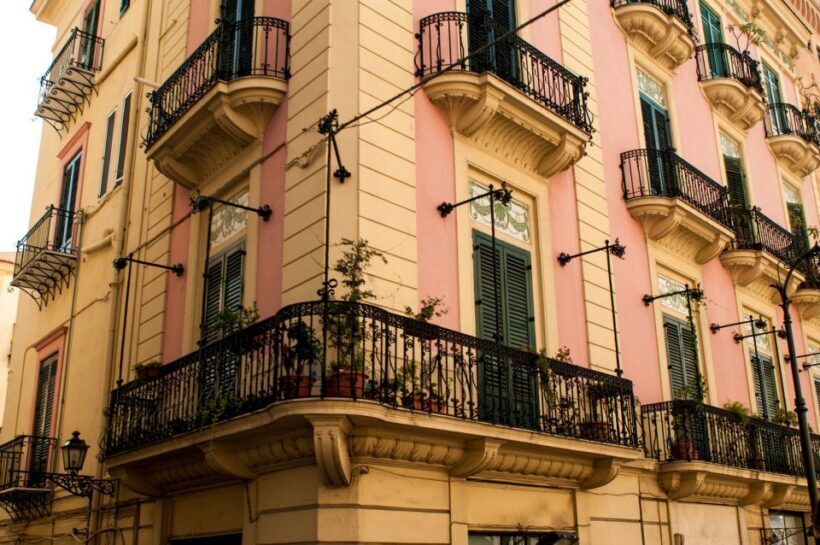 Palermo: Hop-on Hop-off Bus Tour 24-hour Ticket - FAQs