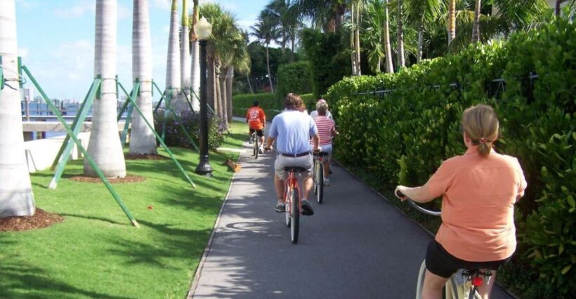 Palm Beach: Historical Bicycle Tour of Palm Beach Island - Price and Value