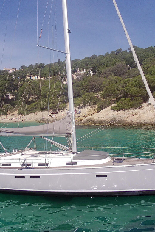 PALMA BAY : 4 HOUR PRIVATE TOUR WITH SAILING BOAT - Key Points