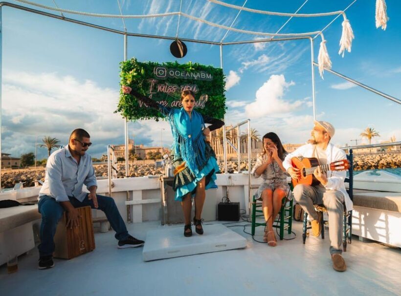 Palma : Boat Trip with Live Flamenco Show - The Itinerary and Setting
