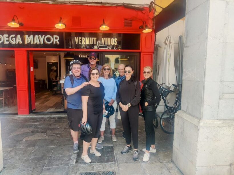 Palma de Mallorca: Guided Bicycle Tour with Tapas & a Drink - Why This Tour Works Well