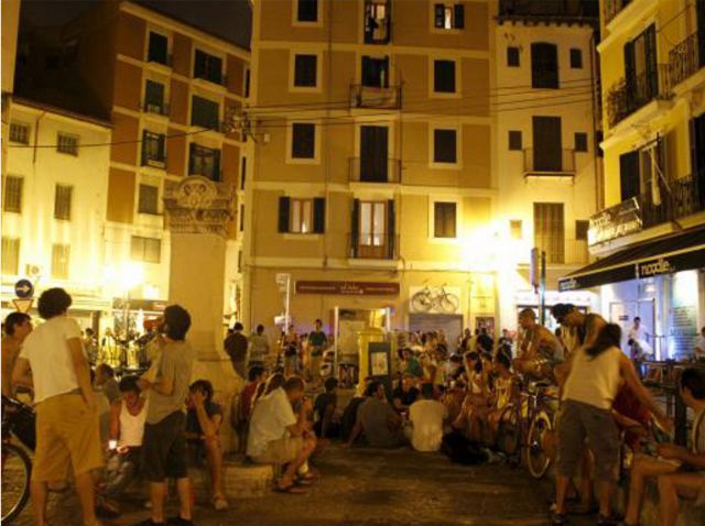 Palma de Mallorca: Old Town Atmospheric Evening Tour - The Sum Up