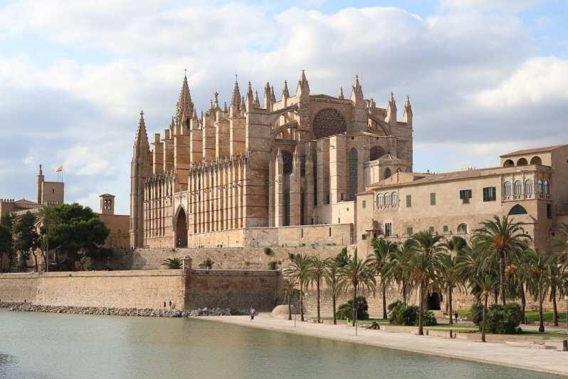 Palma de Mallorca Private Guided Walking Tour - Exploring Palma’s Historic Heart