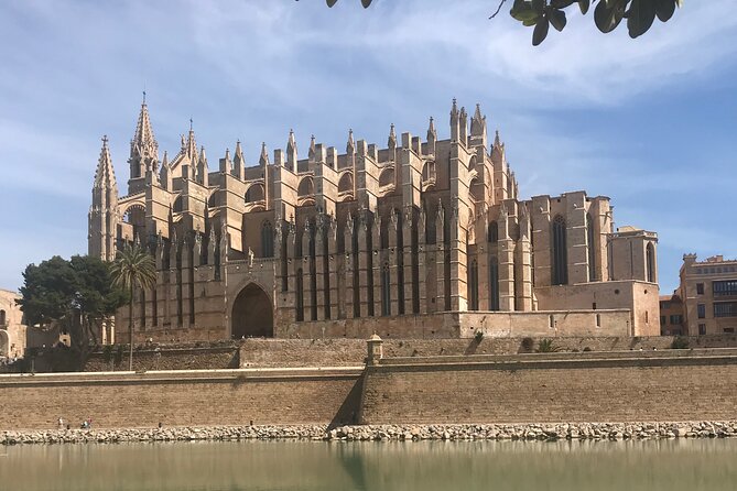 Palma De Mallorca: PRIVATE Local Food and Cathedral Experience - Cancellation and Booking Information