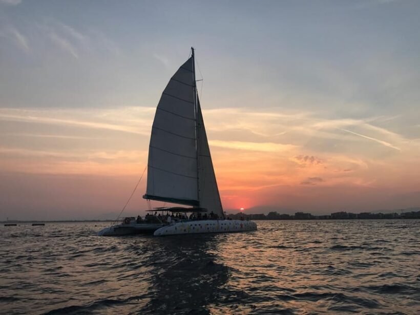 Palma de Mallorca: Sunset Sailing Catamaran Trip with Drink - FAQ Section