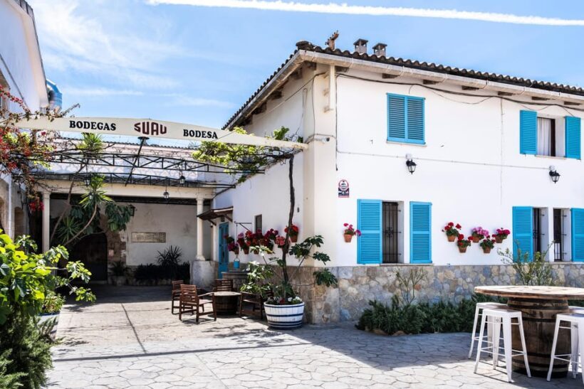 Palma: Distillery Tour with 3 Spirits and Tapas Tasting - Key Points