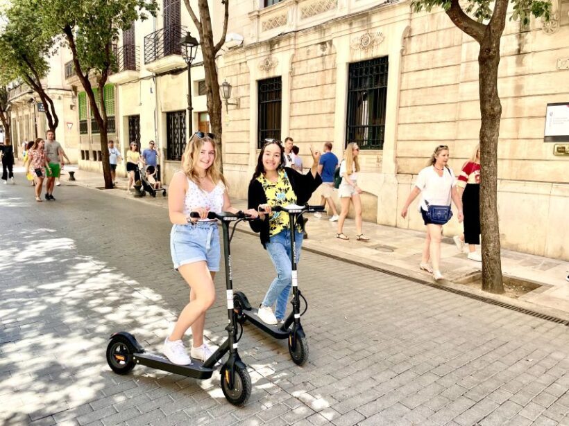 Palma: Guided 1.5 H city tour on Electric scooter - Practical Considerations
