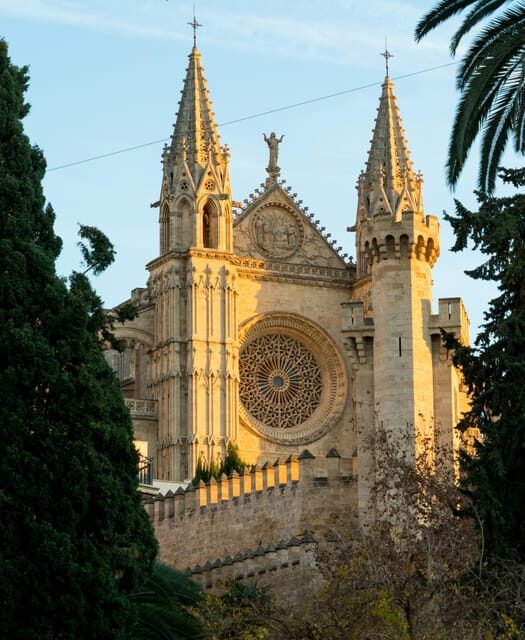 Palma: "History & Beauty" Eco-Friendly E-Scooter Tour - An Introduction to Palma’s Charm