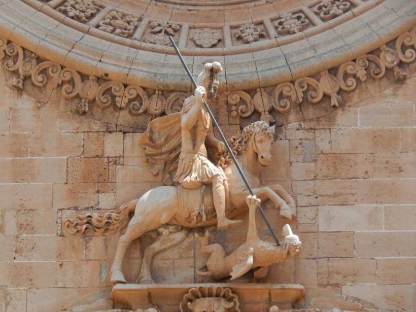 Palma old town for the first time - The Itinerary in Detail