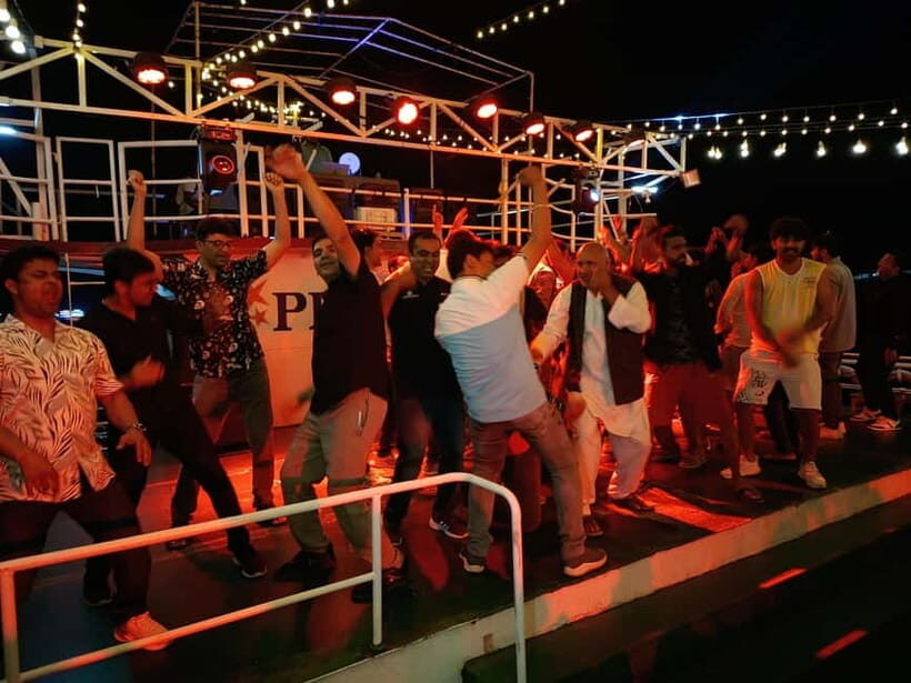 Panaji: Dinner Cruise with Drinks and Live Entertainment - FAQs