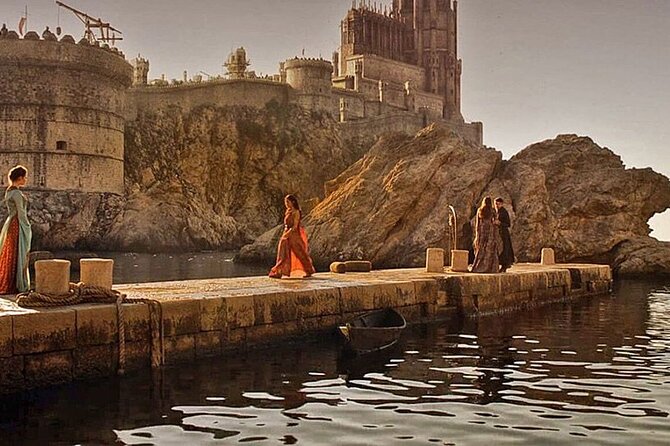 Panorama of the old town ( sunset, game of thrones locations) - FAQ