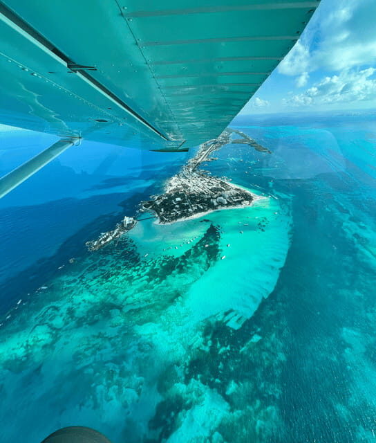 Panoramic flight to Cancun Hotel Zone and Isla Mujeres - Key Points