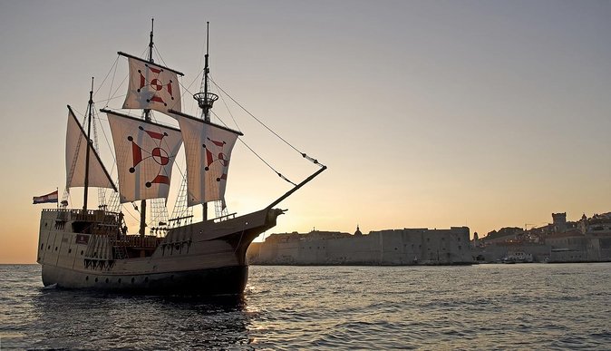 Panoramic Sunset Cruise from Dubrovnik with Karaka - Key Points