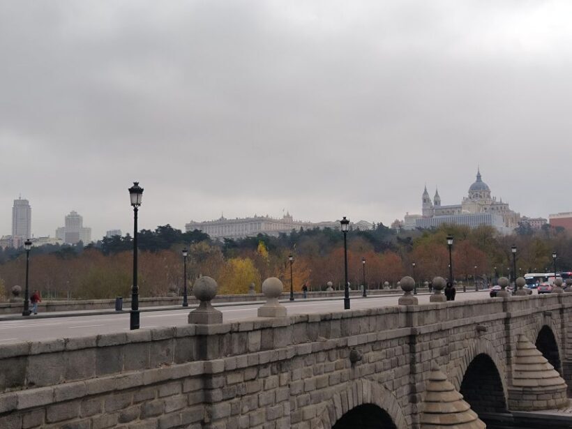 Panoramic Tour of Madrid with Private Guide and Private Car - Key Points