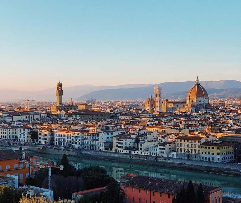 Panoramic walking tour in Florence with Vincenzo - A Deep Dive Into the Florence Experience with Vincenzo