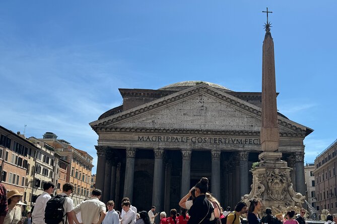 Pantheon Elite Guided Tour - Rome's Iconic Ancient Temple - The Guides: Knowledge and Personality Matter