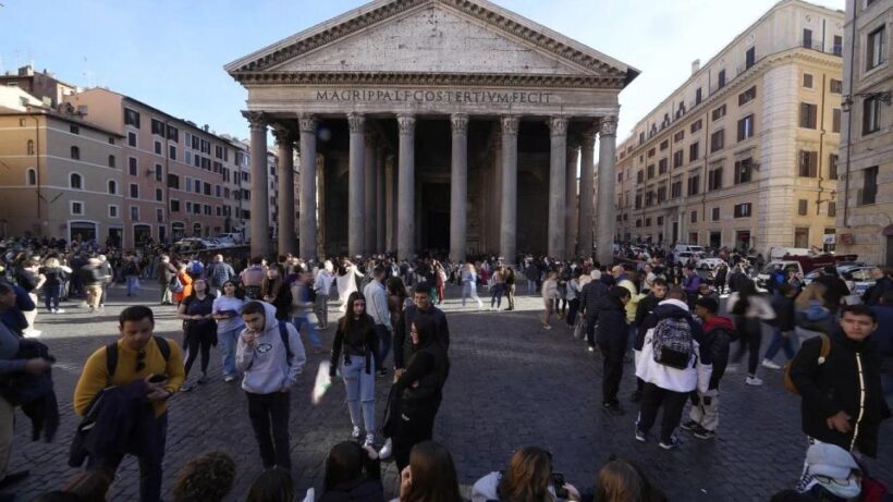 Pantheon Tour: Dome, Ancient Art and Raphael's Resting Place - What to Expect on the Tour