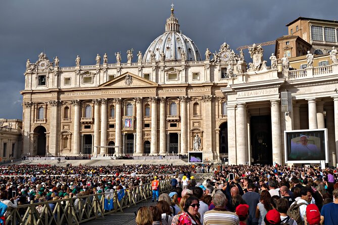 Papal Audience Tickets and Presentation With an Expert Guide - Securing Papal Audience Tickets